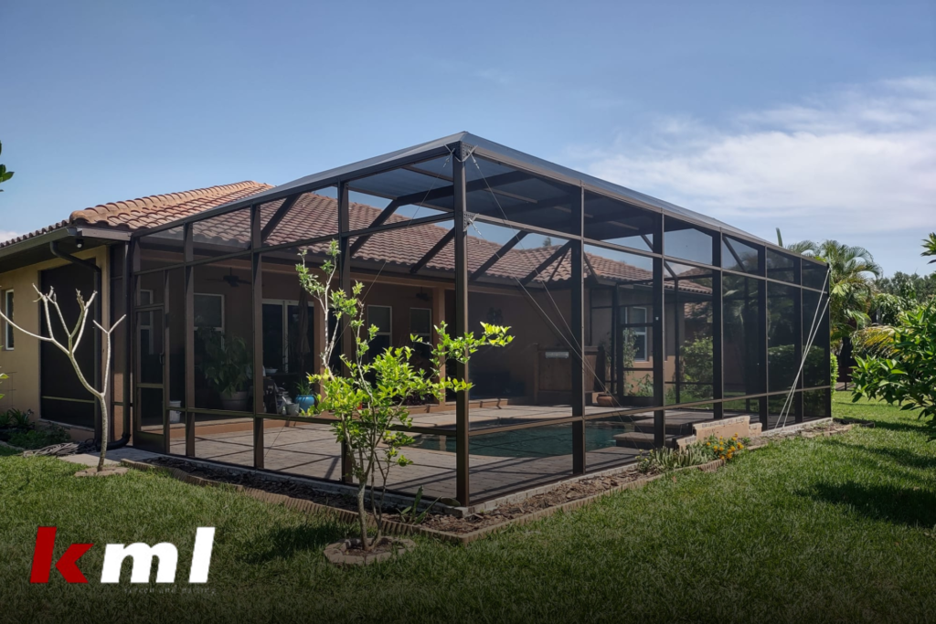 Reliable Pool Screen Repair Near Me in Bradenton, FL - KML